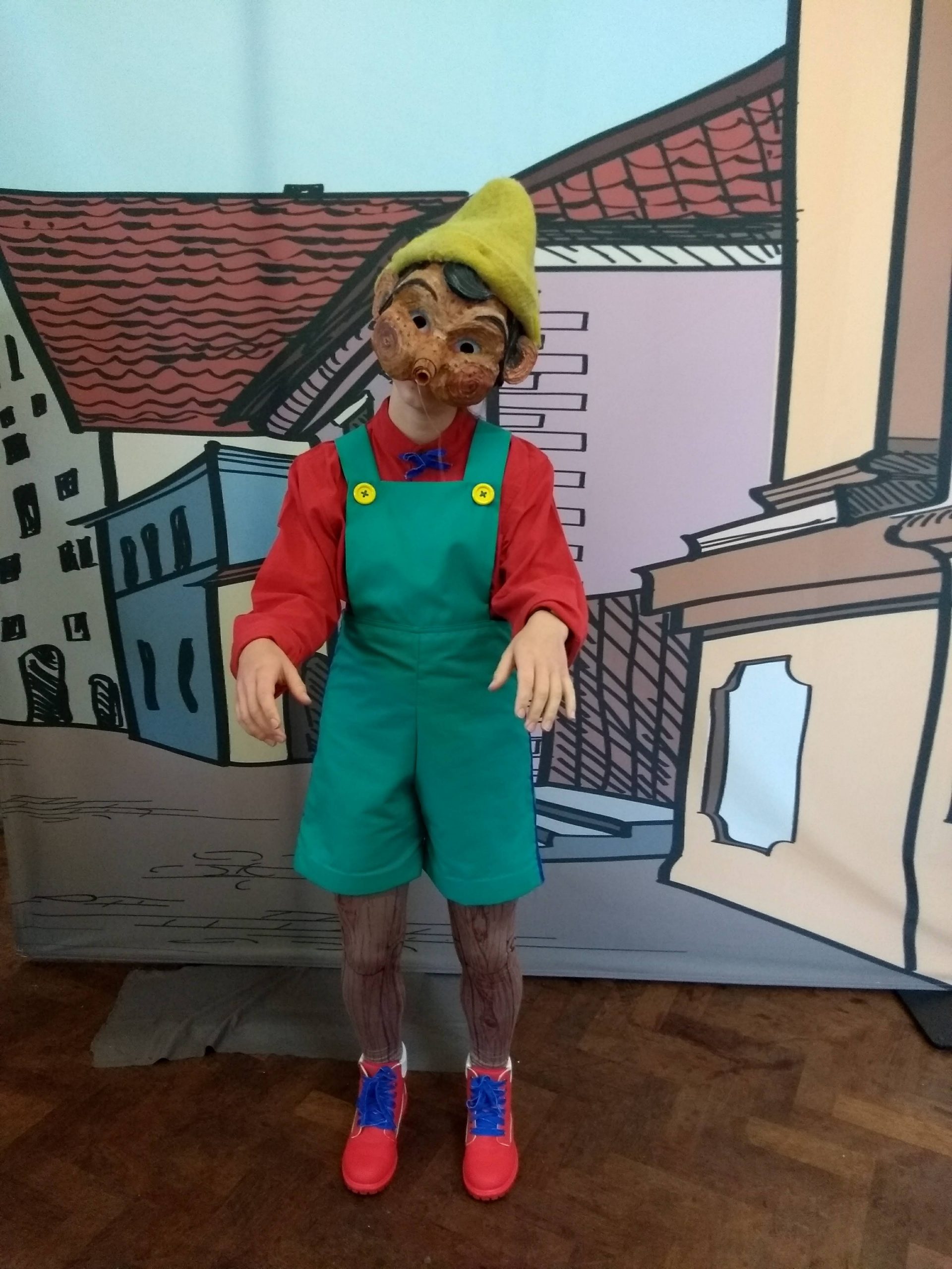 Theatre – Puppets, Masks & Costumes – They Shout Hello